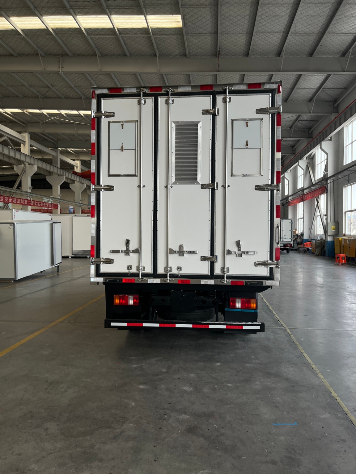 4.2m Small Chick Transport Truck | Mini Poultry Delivery Vehicle With ...